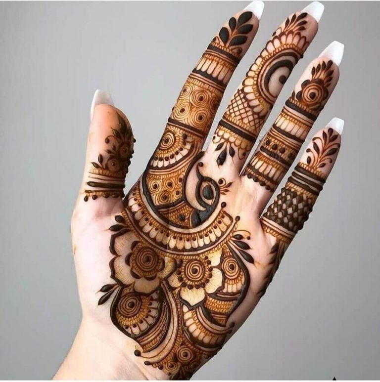 20+ Simple Mehndi Design for All Occasions