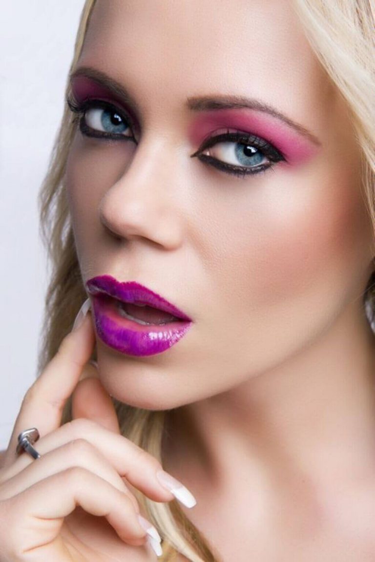 11 Best Makeup Looks to Make an Attractive Face