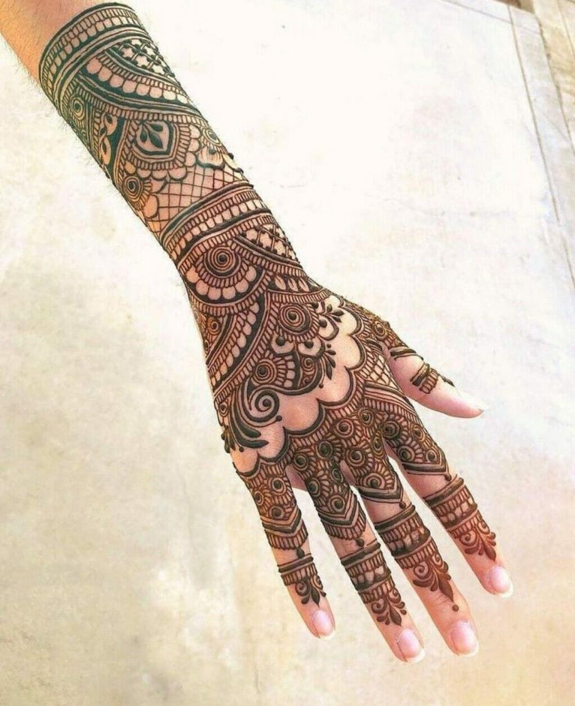 Top Back Hand Mehndi Design That You Must Try in 2023