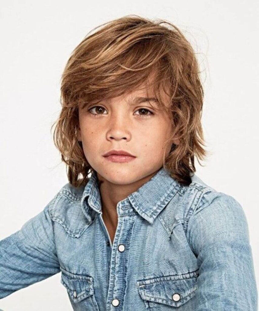 15 Boys with Long Hair That Looks Cool and Awesome