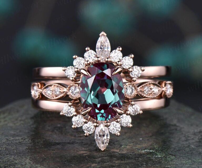 10 Unique Green Engagement Rings for the Eclectic Bride