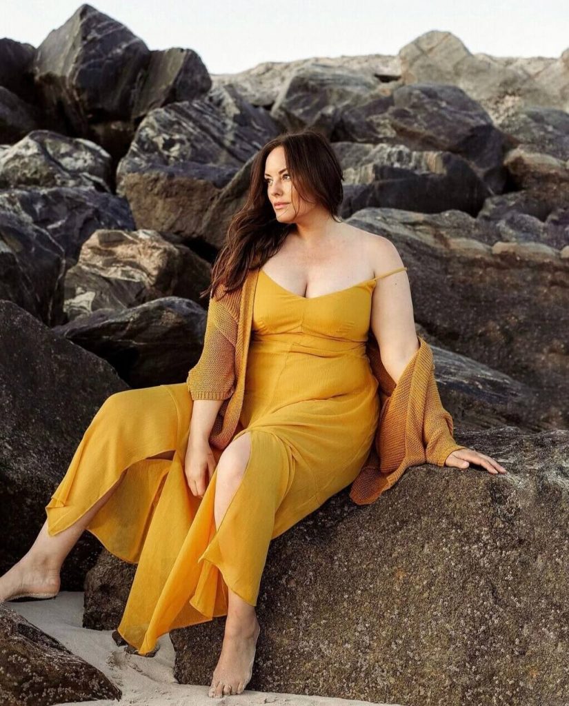 21 Famous Plus Size Models Breaking Fashion Stereotypes!