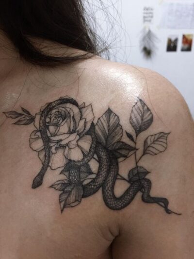 31+ Shoulder Tattoos for Women That You'll Love | Fashionterest